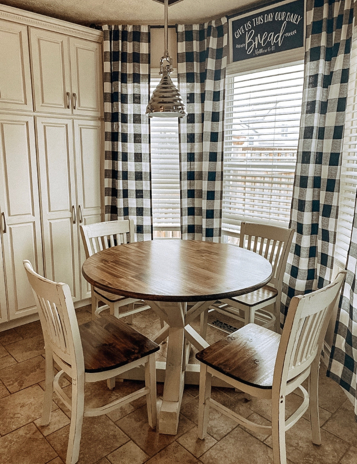 Custom Furniture – The Ivory Barn